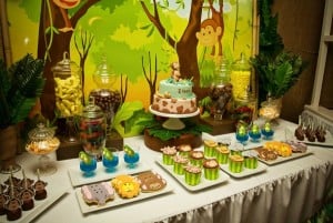 Monkey Party Ideas (Collection) - Moms & Munchkins