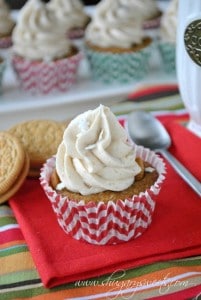 Christmas Cupcakes for Holiday Parties - Moms & Munchkins