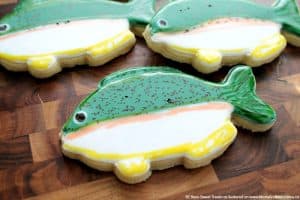 Fishing Cookies Tutorial - Moms & Munchkins