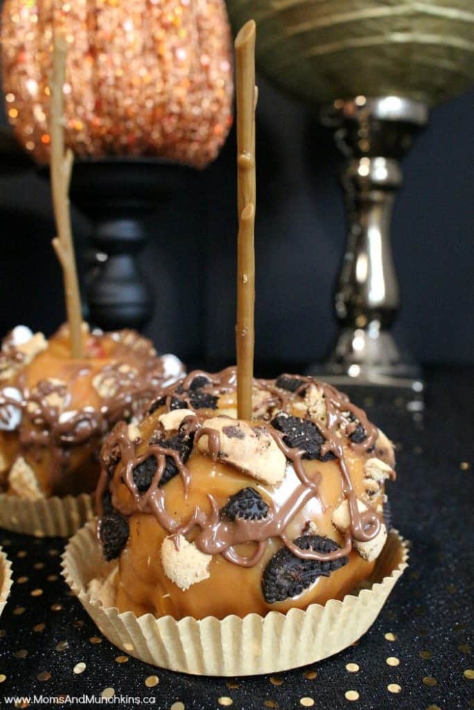 Caramel Apple Buffet Halloween Party - Moms & Munchkins