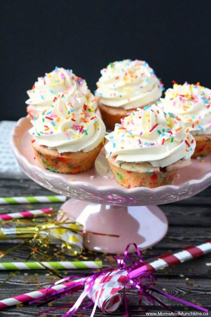 Slumber Party Cupcakes Recipe - Moms & Munchkins