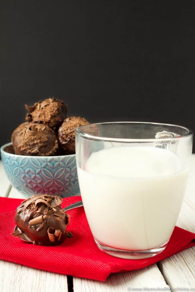 Hot Chocolate Truffles Recipe - Moms & Munchkins