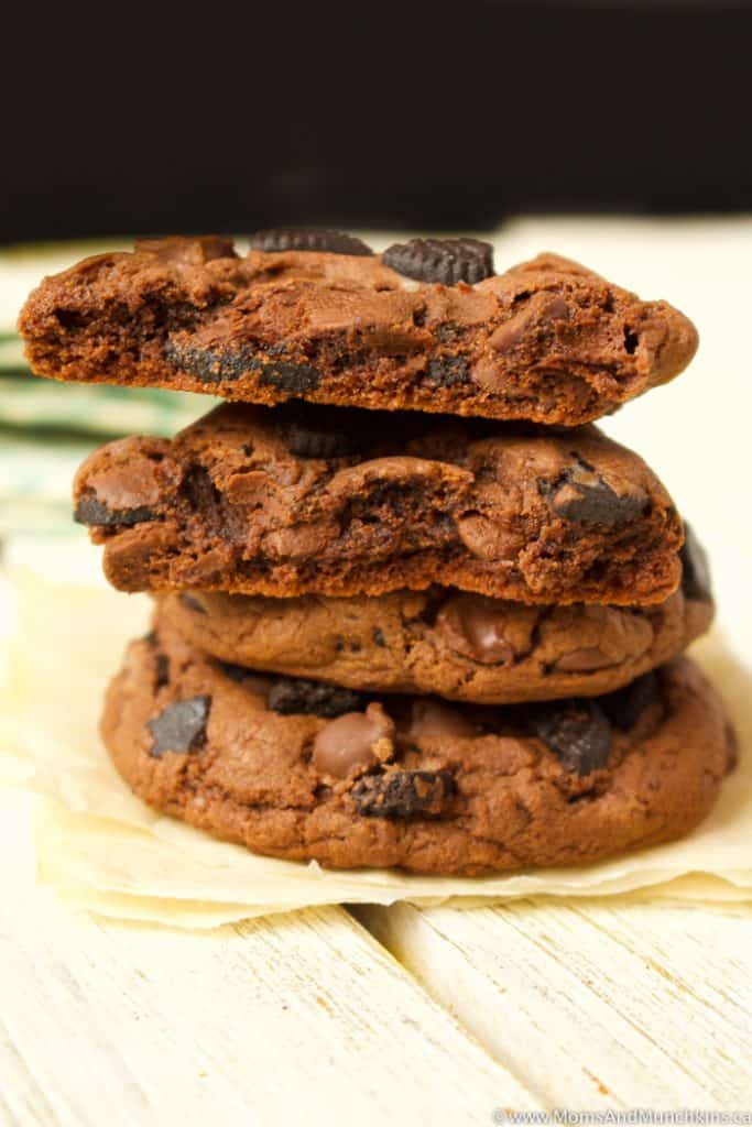 Chocolate Oreo Cookies Recipe - Moms & Munchkins