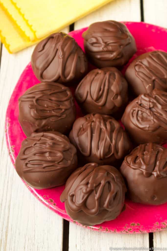 Rolo Brownie Bites Recipe - Moms & Munchkins